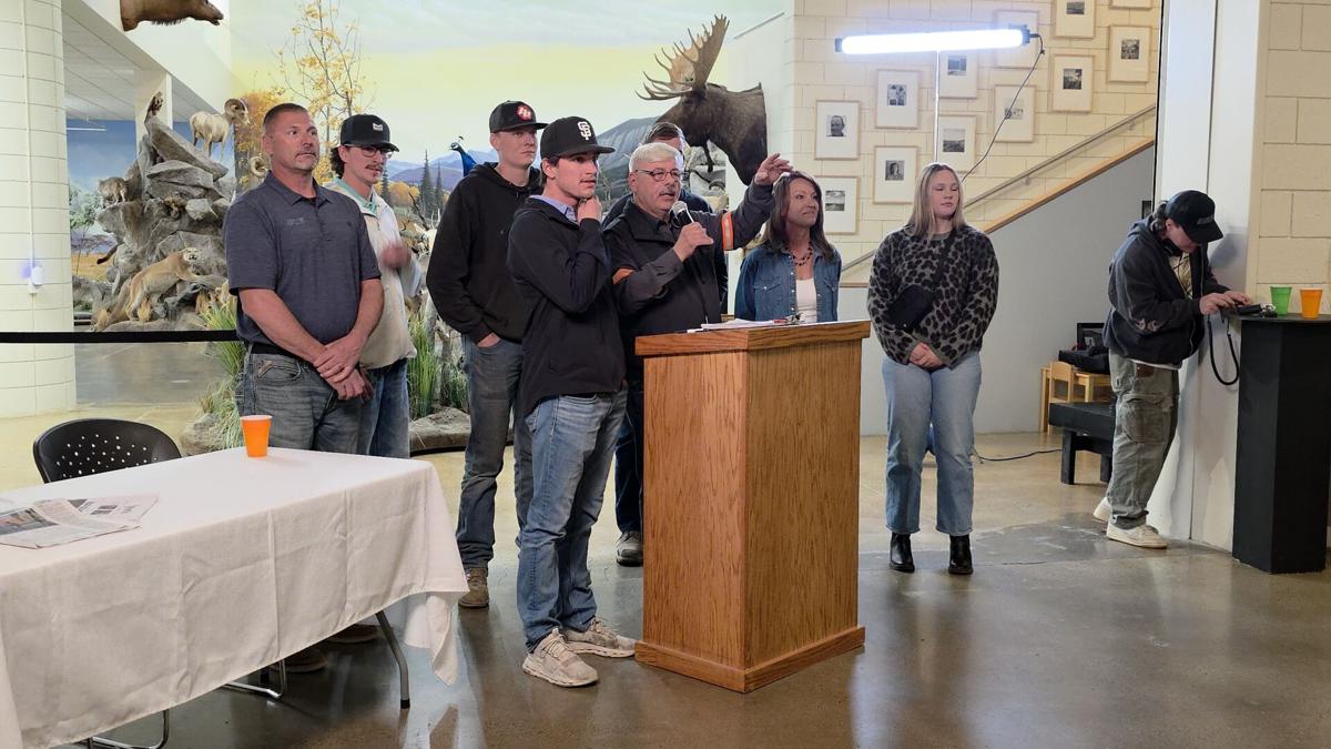 Cast, crew of 'Wrecked & Rescued' mingle at museum gathering