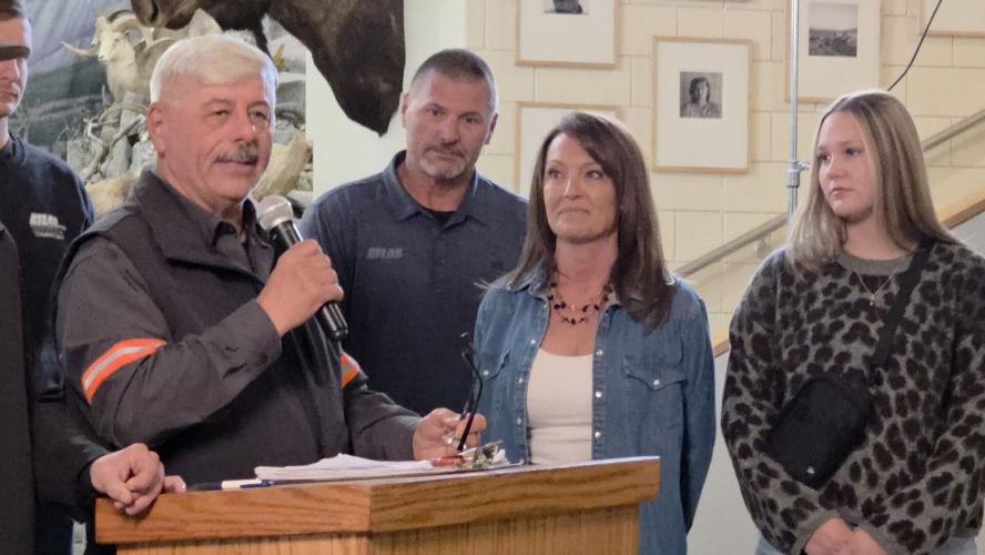 Cast, crew of 'Wrecked & Rescued' mingle at museum gathering