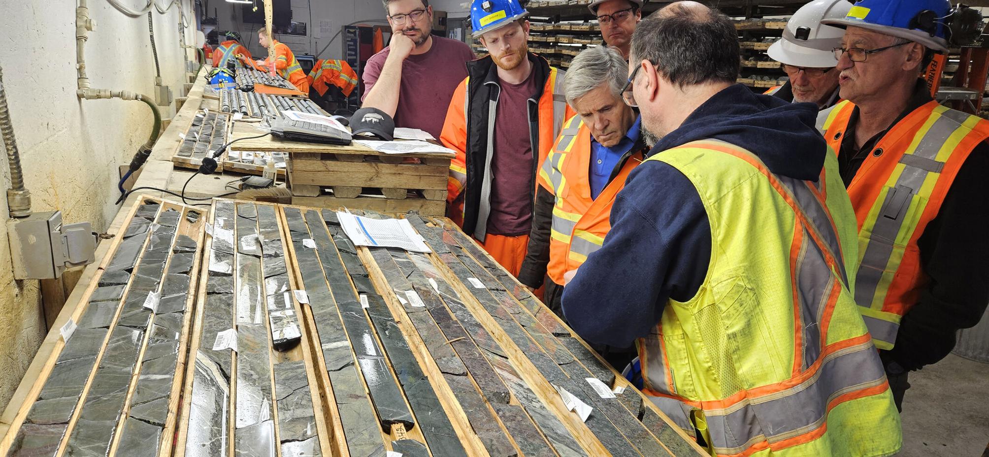 McEwen Mining’s loss is less in 2025 quarter
