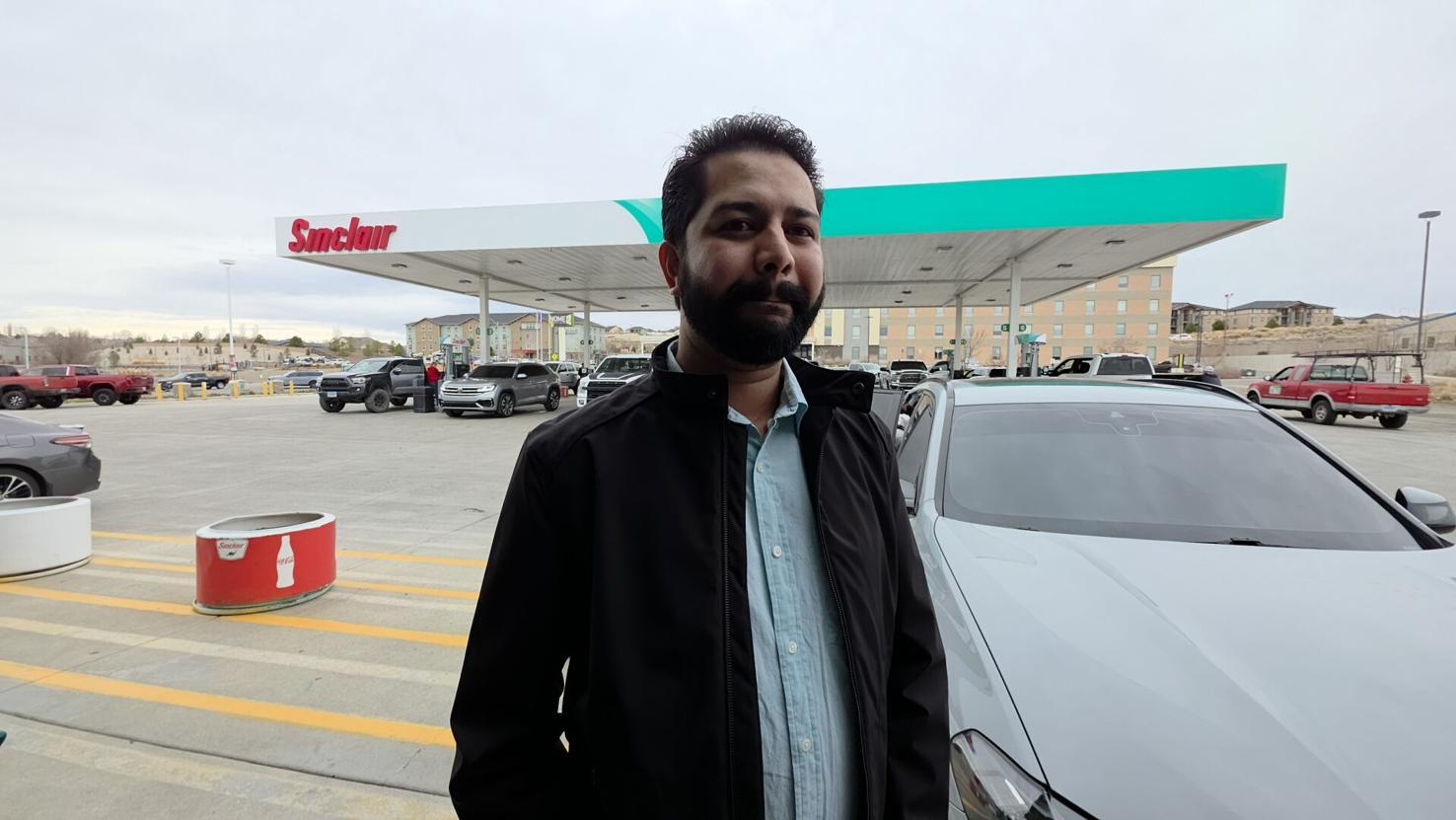 Sinclair station again cutting fuel prices on New Year