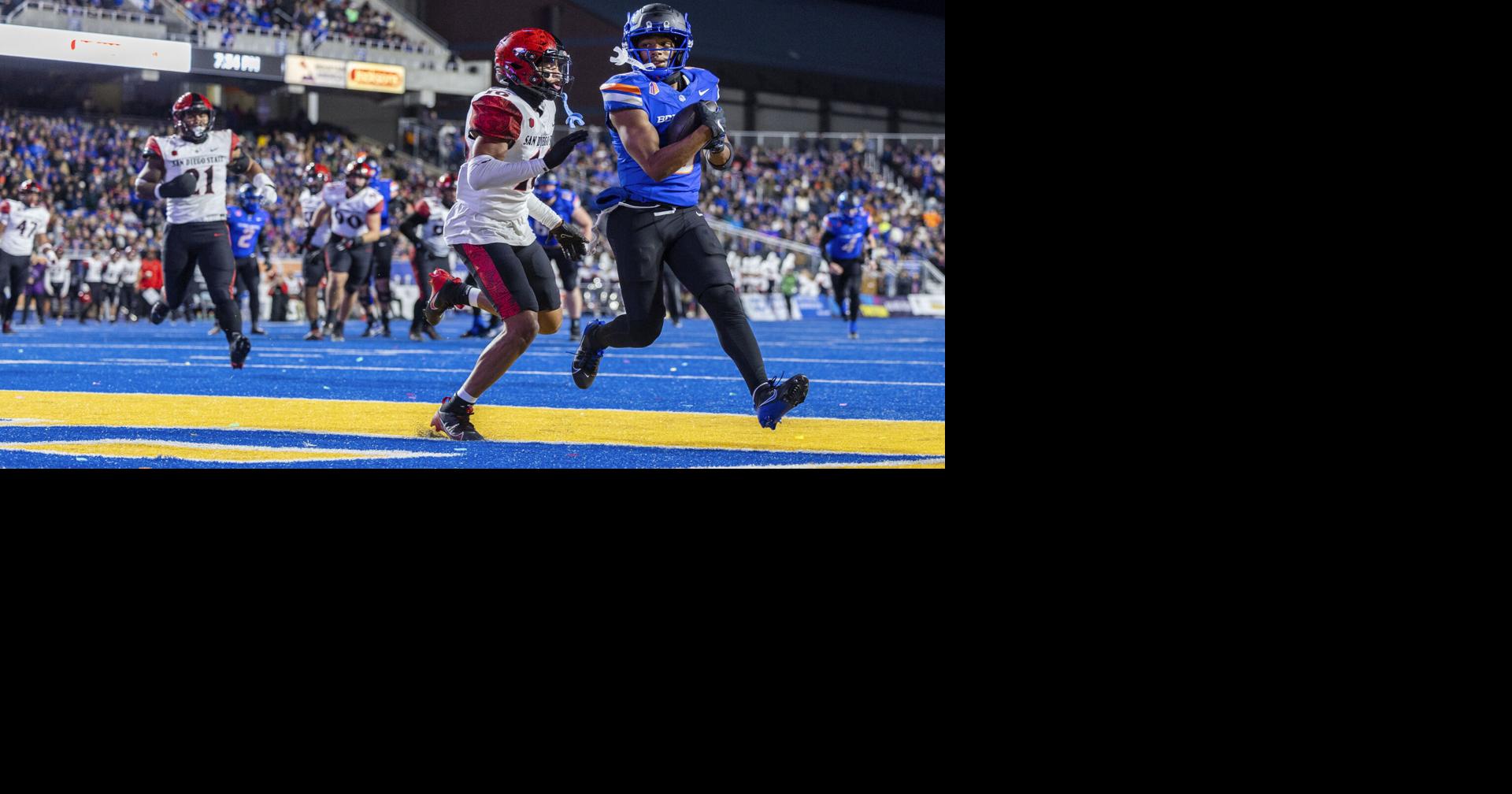 No. 15 Boise State rolls past San Diego State
