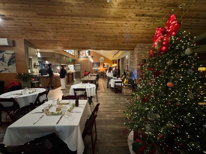 Speaker focuses on avalanche safety at Ruby 360 dinner event