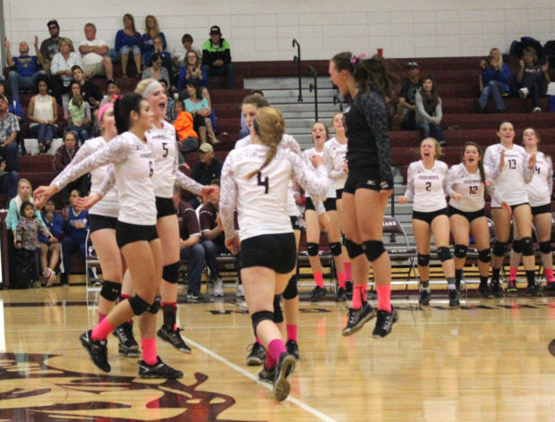 Elko stays perfect in league, beats Lowry