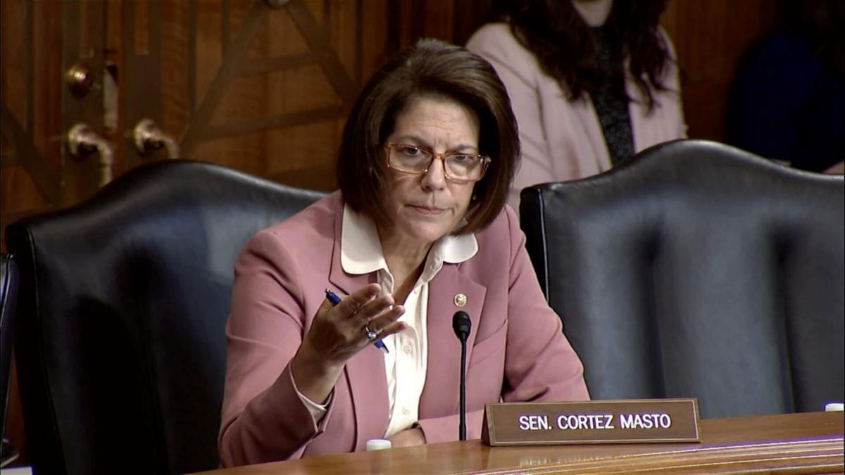 Jim Hartman - 'Mod Squad' leader Cortez Masto works middle