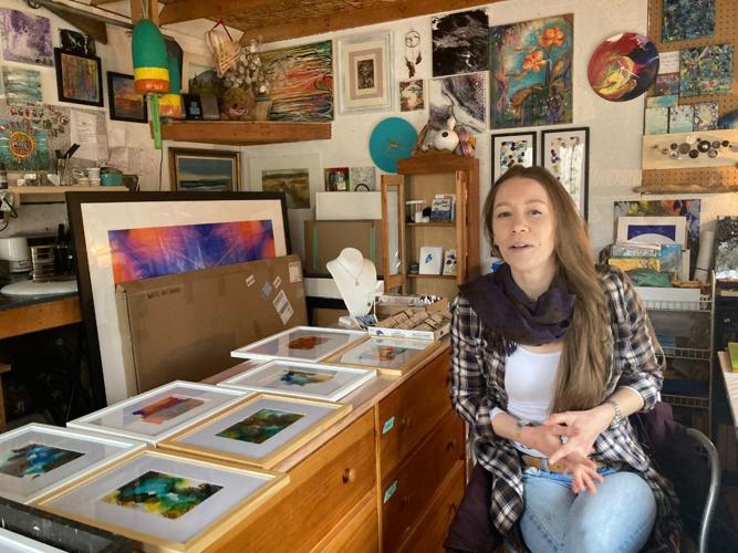 An artist’s journey: From painting to metalwork, Alyssa Holt keeps her ...