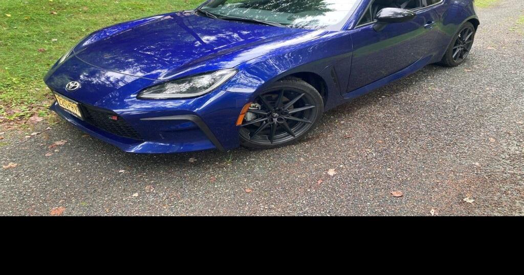 On the Road Review: Toyota GR86 Premium Edition | On the Road Review ...