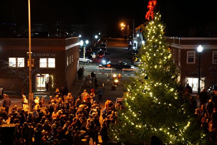 Tree lighting to feature games, cocoa by the fire | News ...