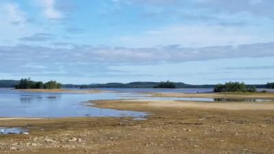 Graham Lake water levels plummet | Environment | ellsworthamerican.com