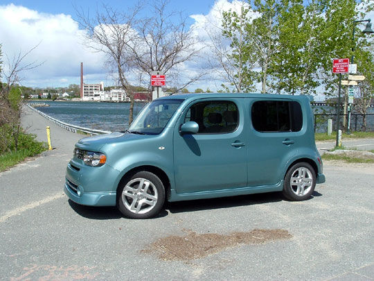 On The Road Review: Nissan Cube | On the Road Review ...