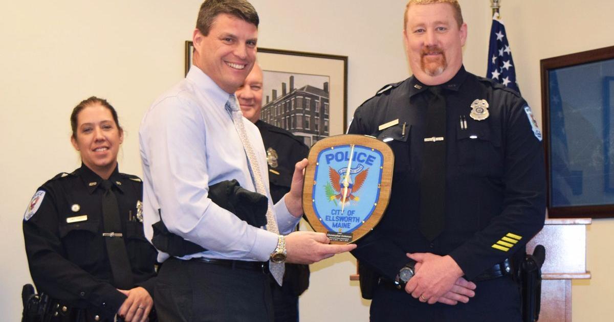 Departing police chief Coleman gets warm send-off from colleagues, city ...