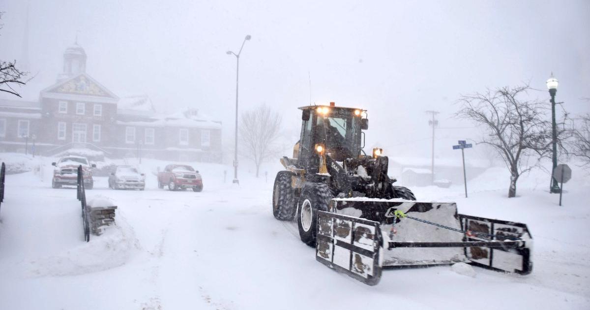 Blizzard Update: Residents staying indoors makes for few accidents ...