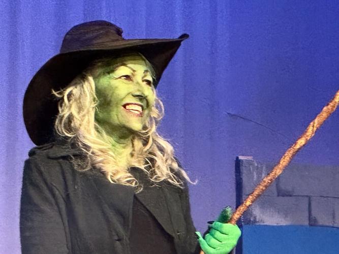 'Over the Rainbow': Acadia Community Theater's 'Wizard of Oz' enchants ...