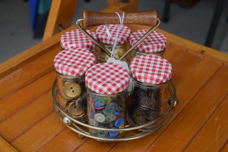 Button collector delves into fasteners’ fascinating past | Lifestyle ...