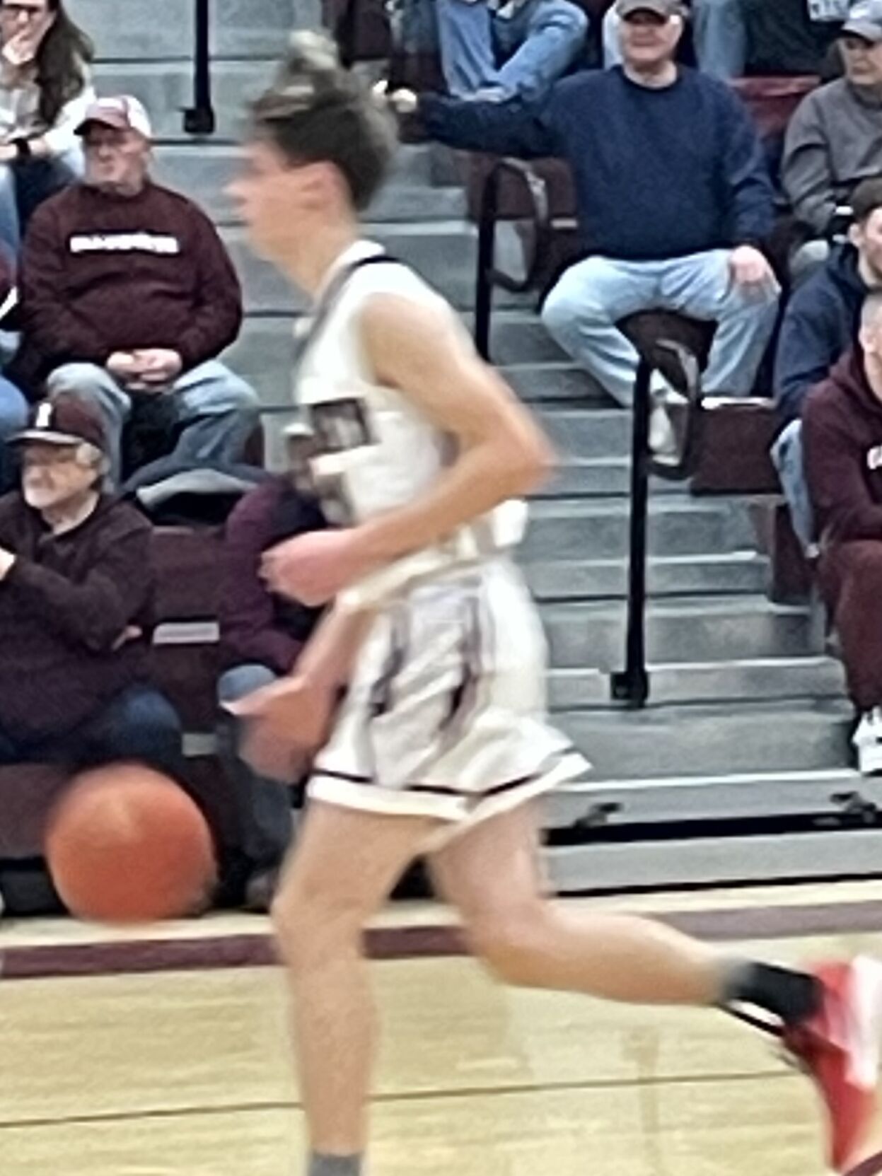 High school basketball: Hart, Barry help Ellsworth boys clamp down on ...