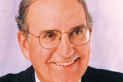 George Mitchell shares compelling stories in memoir | Arts & Living ...