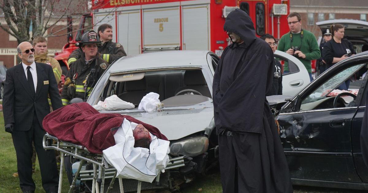 Simulated death, destruction give EHS students sobering experience ...