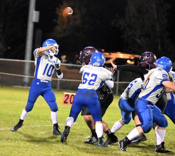 Ellsworth/Sumner football team shuts out Sacopee Valley to notch 1st 8 ...