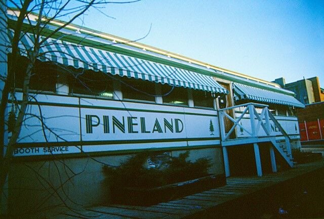 Finn's Irish Pub roars back to life | Business | ellsworthamerican.com