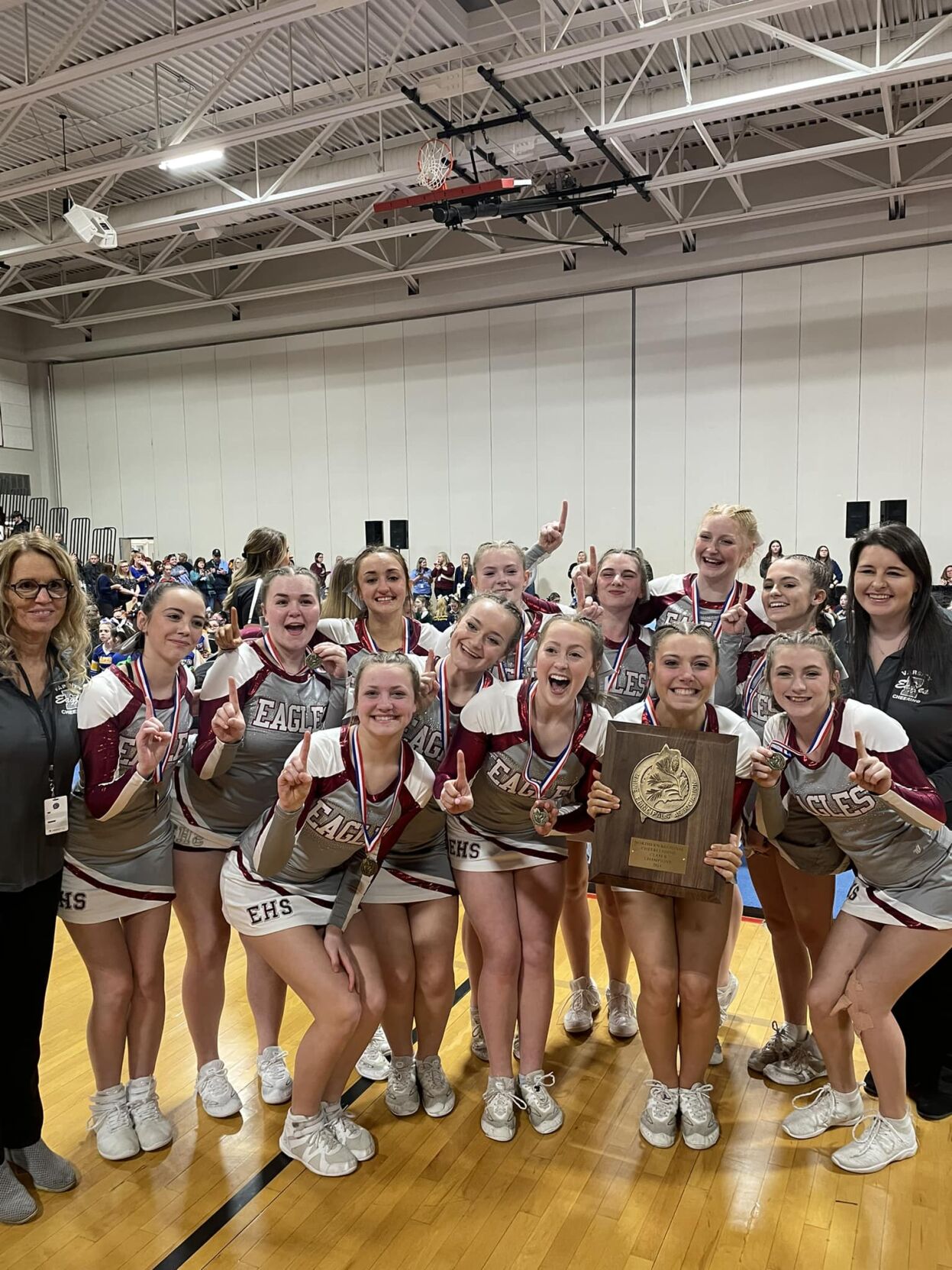 High school cheerleading: Ellsworth repeats as regional champs; Sumner ...