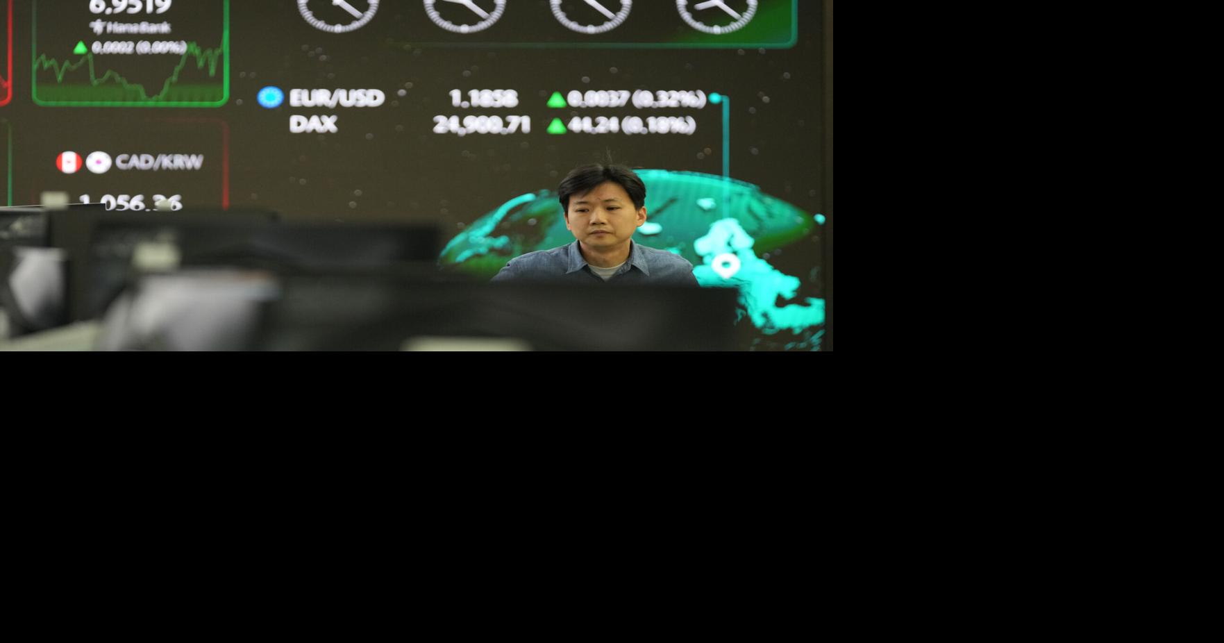 US stocks rise as gold hits another record and the dollar's value sinks ...