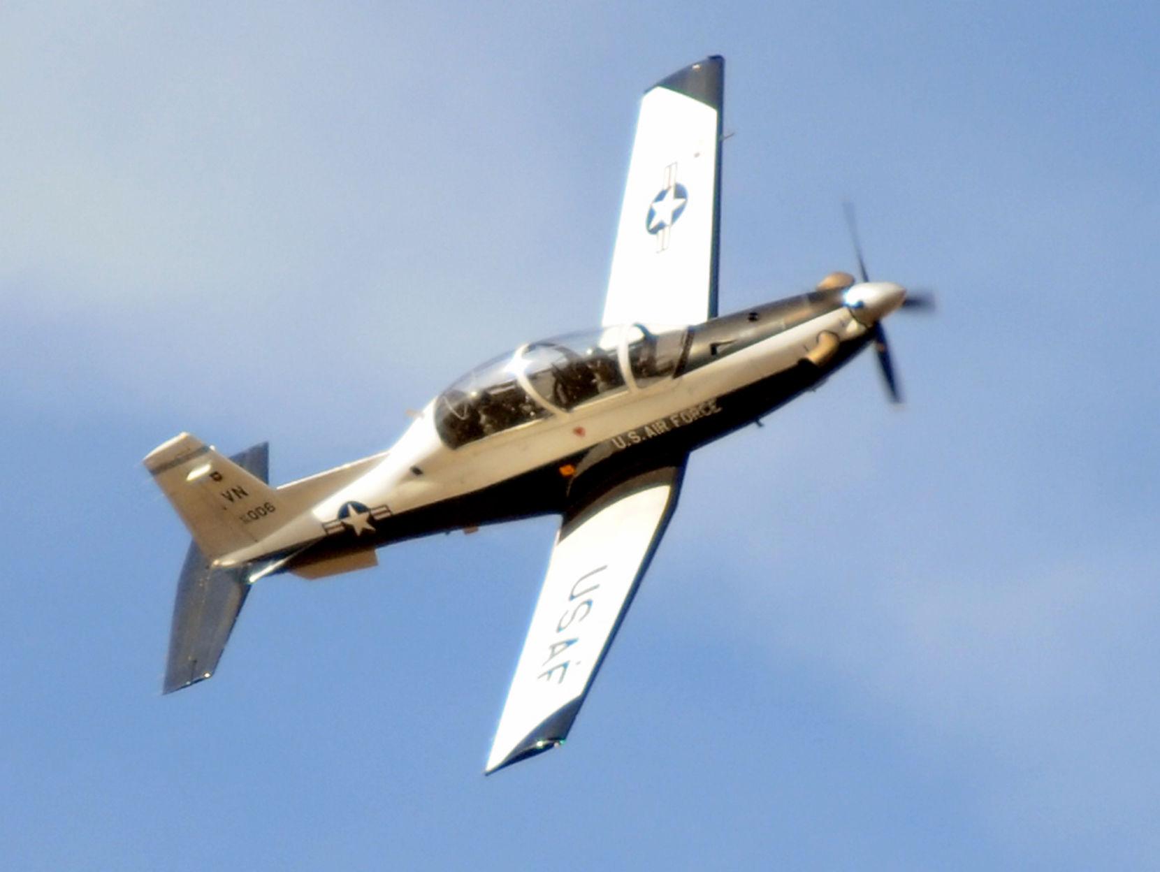 UPDATED: Vance T-6s return to the air after 'operational pause' | News ...