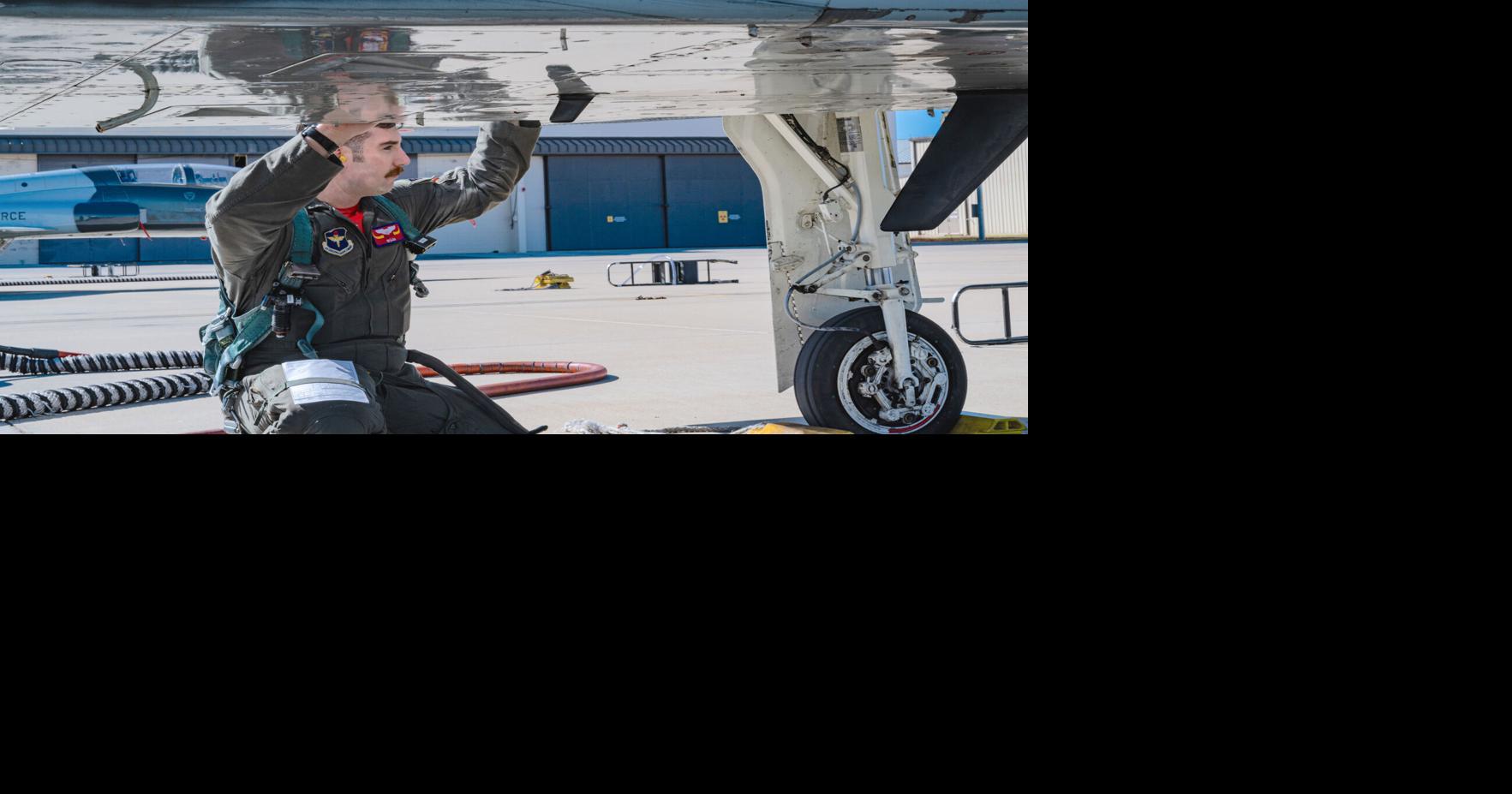 Enlisted members become officers, pilots | News | enidnews.com