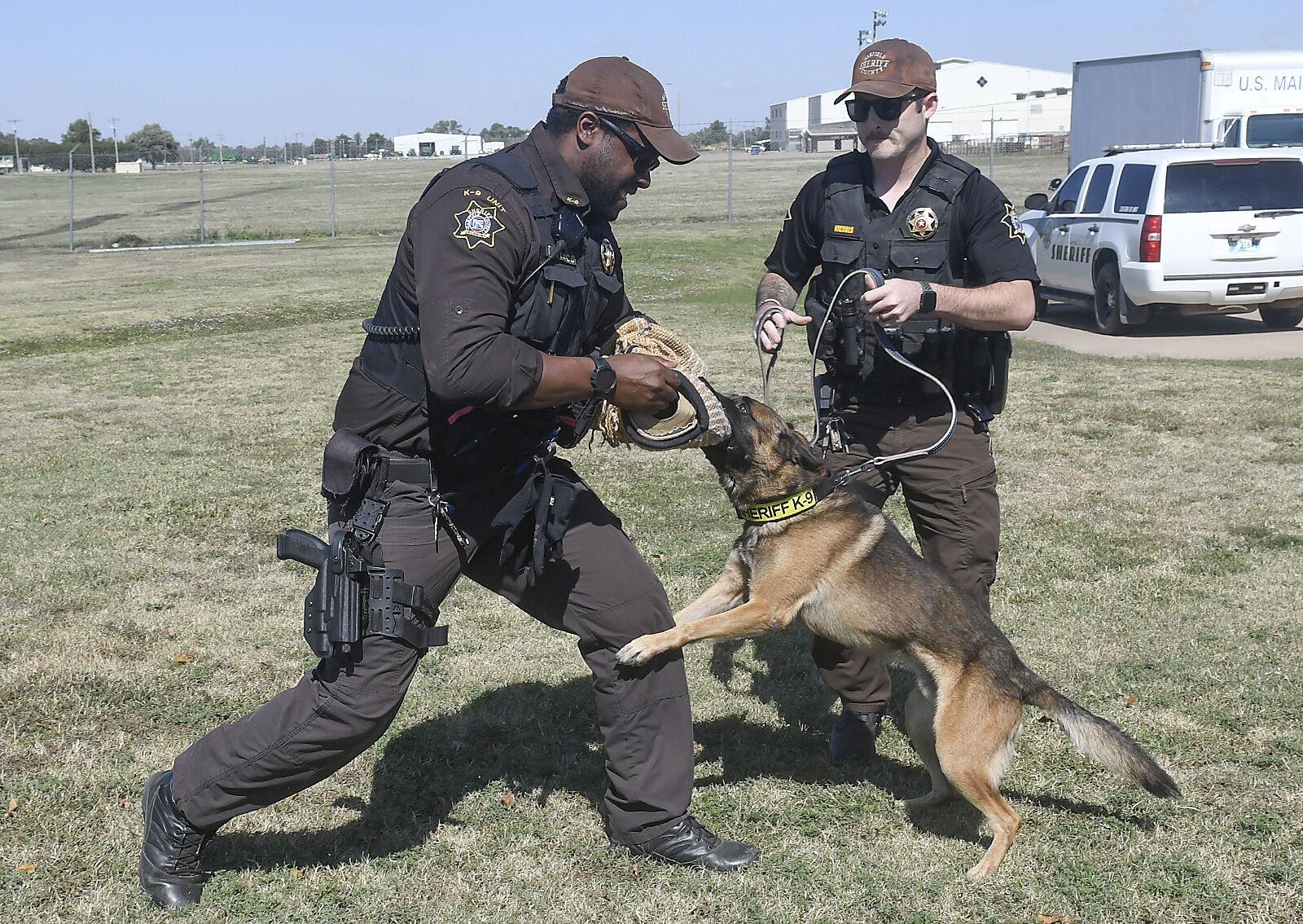 Garfield County Sheriff's Office formally introduces new K9 teams | News | enidnews.com