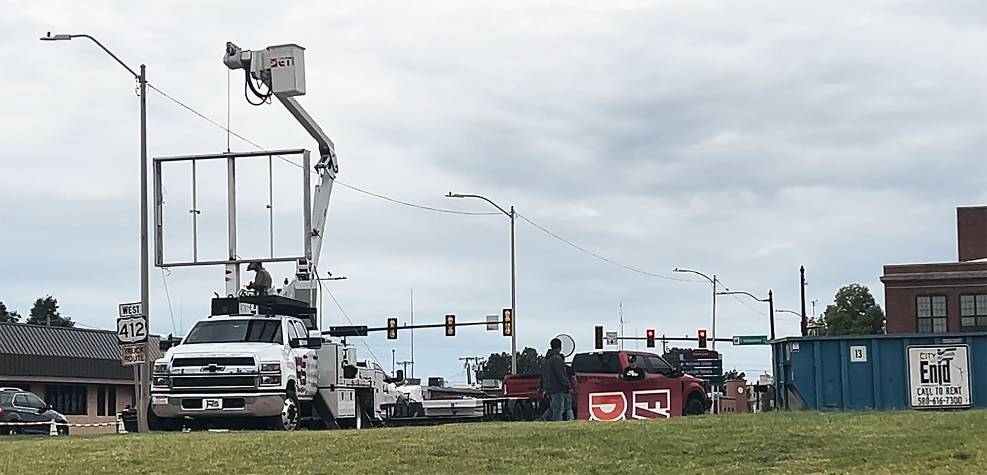 Work on downtown Jiffy Trip, amphitheater, park commencing along ...