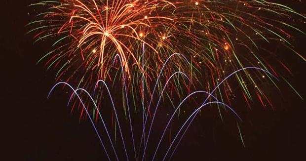 Western Enterprises fireworks team wows the crowd in Montreal | Local ...