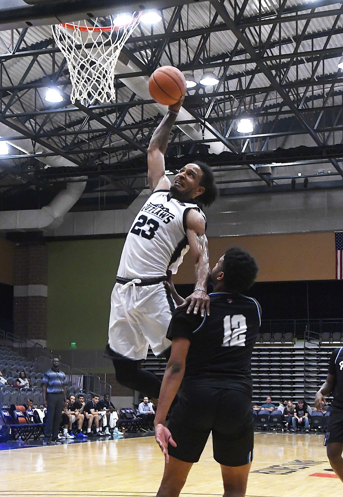 Outlaws pick up fifth-straight win | Sports | enidnews.com