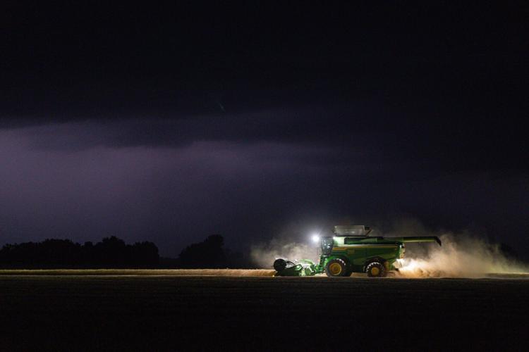 Custom crew follows harvest from Enid to Dakotas | News | enidnews.com