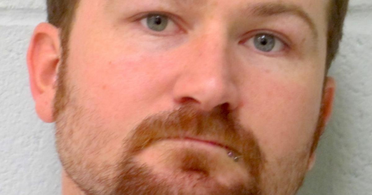 Garfield County jailer charged for kissing inmate | News | enidnews.com