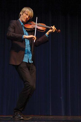 Dillingham in benefit concert Monday at Symphony Center | Local News ...