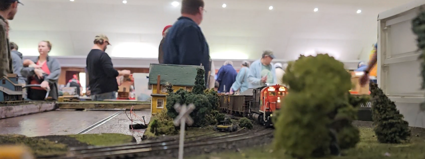 Train Enthusiasts Enjoy Model Show | Local News | erienewsnow.com
