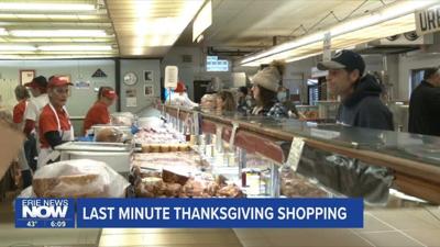 Last Minute Shoppers Rush to Get Thanksgiving Turkeys | | erienewsnow.com