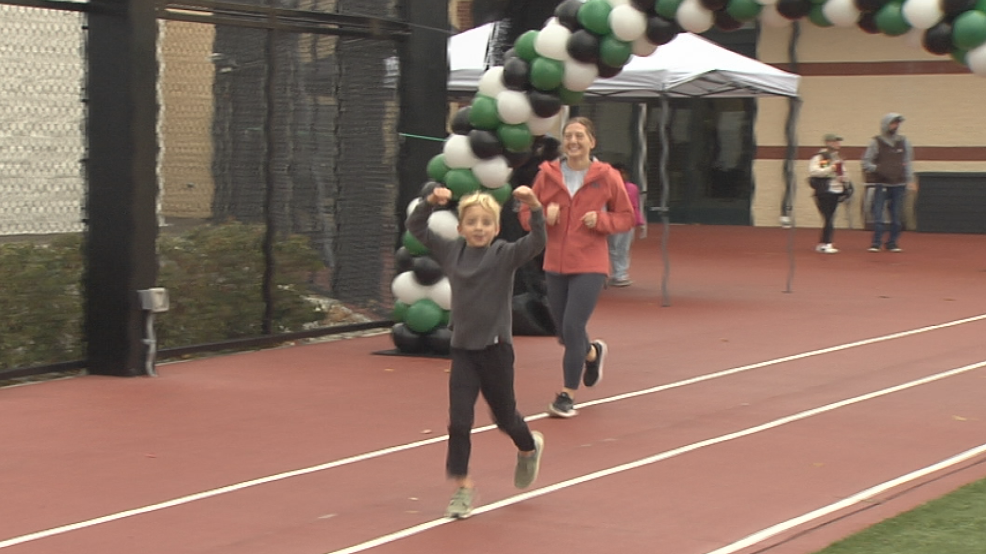 Family Turkey Fun Run at Dick’s Sporting Goods | Local News ...