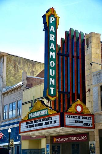 James Gregory to relate with storytelling in Bristol | Tri-Cities Scene ...