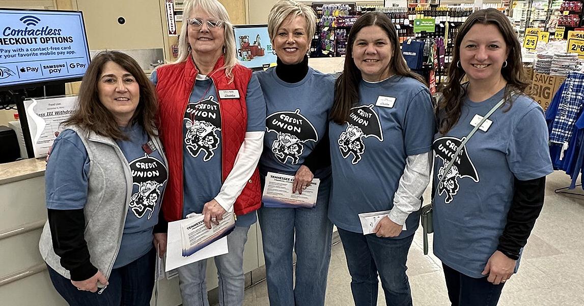 Area credit unions surprises shoppers with free groceries | Living ...