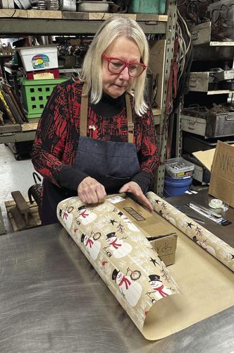 Union Street Gallery to provide free gift wrapping | News | erwinrecord.net