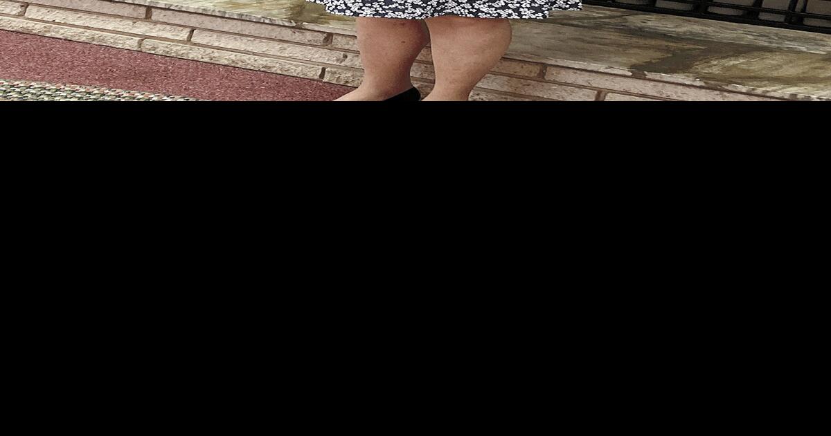 Teresa Mitchell retires after serving 46 years as secretary for 9th ...