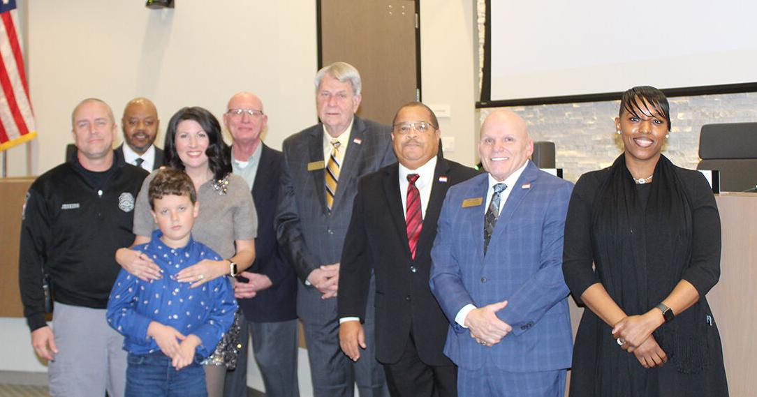 Fayetteville Council Recognizes Jenkins for Kidney Donation | News ...