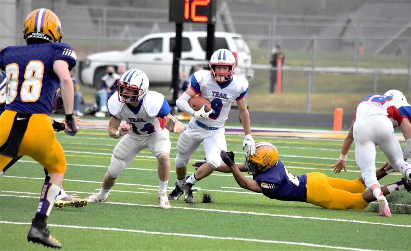 Blue Devils stave off Patriots in 52-49 shootout; 'Cavs fall to Rebels ...