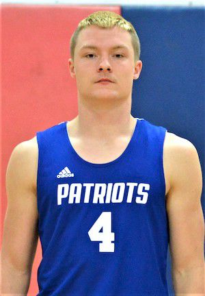 'Hounds survive late Pirate push, 59-56 | Sports | fayettetribune.com