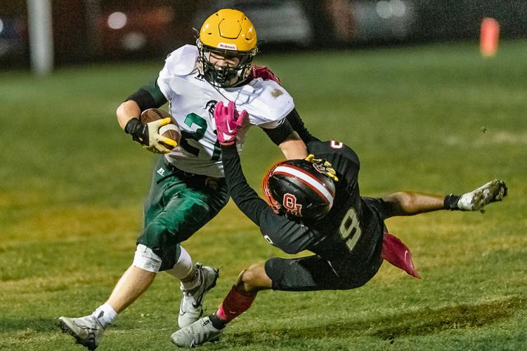 Oak Hill powers past Greenbrier East 26-13 | Sports | fayettetribune.com