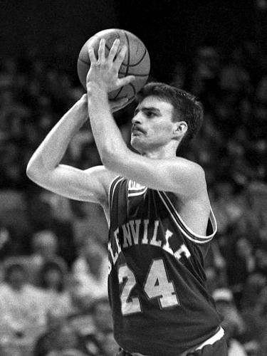 A homecoming for Shuff ahead of HOF induction | Sports | fayettetribune.com