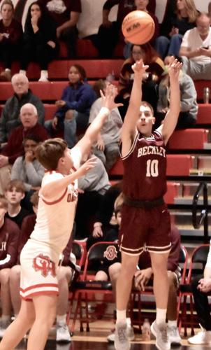 Redfern, Dillon do Oak Hill in again | Sports | fayettetribune.com