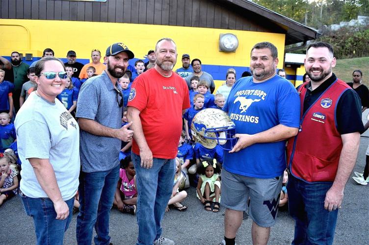 Heroes recognized in Mount Hope | Sports | fayettetribune.com