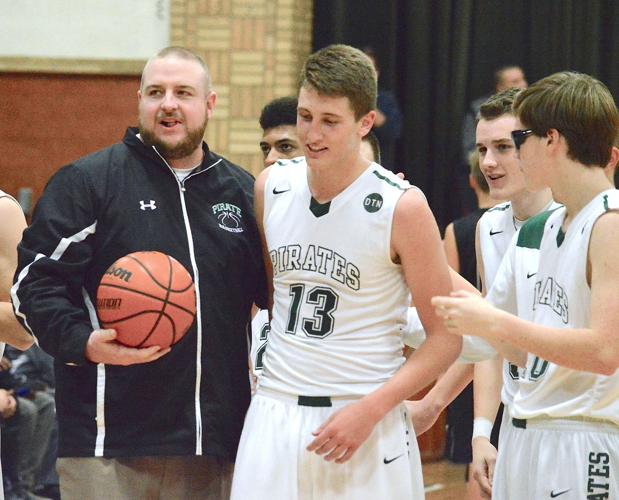 Fenton eclipses 1k scoring mark in FHS romp | Sports | fayettetribune.com