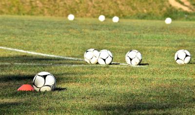 Soccer, golf matches highlighted | Sports | fayettetribune.com