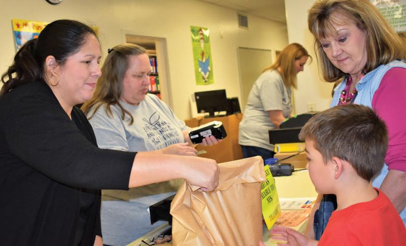 Needville Elementary hosts annual book fair | Photo Gallery | fbherald.com